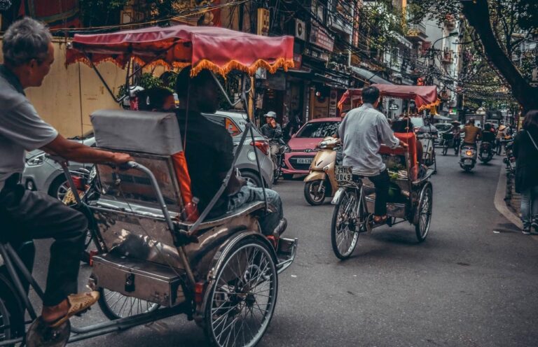 Cyclo In Vietnam Guide: Vietnam On Three Wheels – YESD Travel