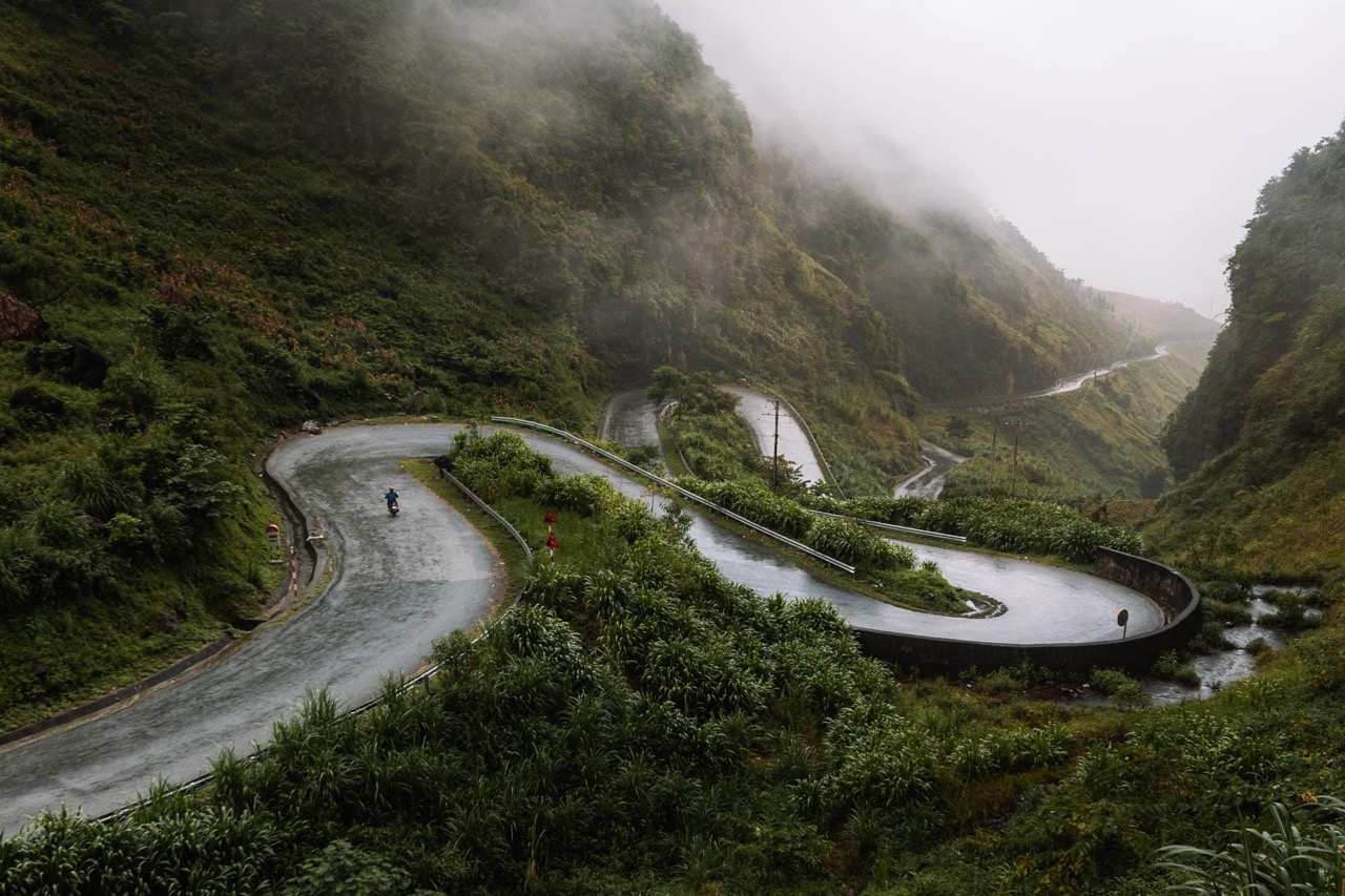Ha Giang Motorbike Loop: Adventures on Two Wheels - YESD Travel