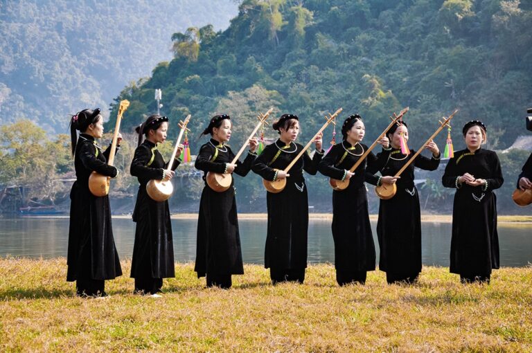 Explore Vietnamese Musical Instruments: 3 Main Types With Definition ...